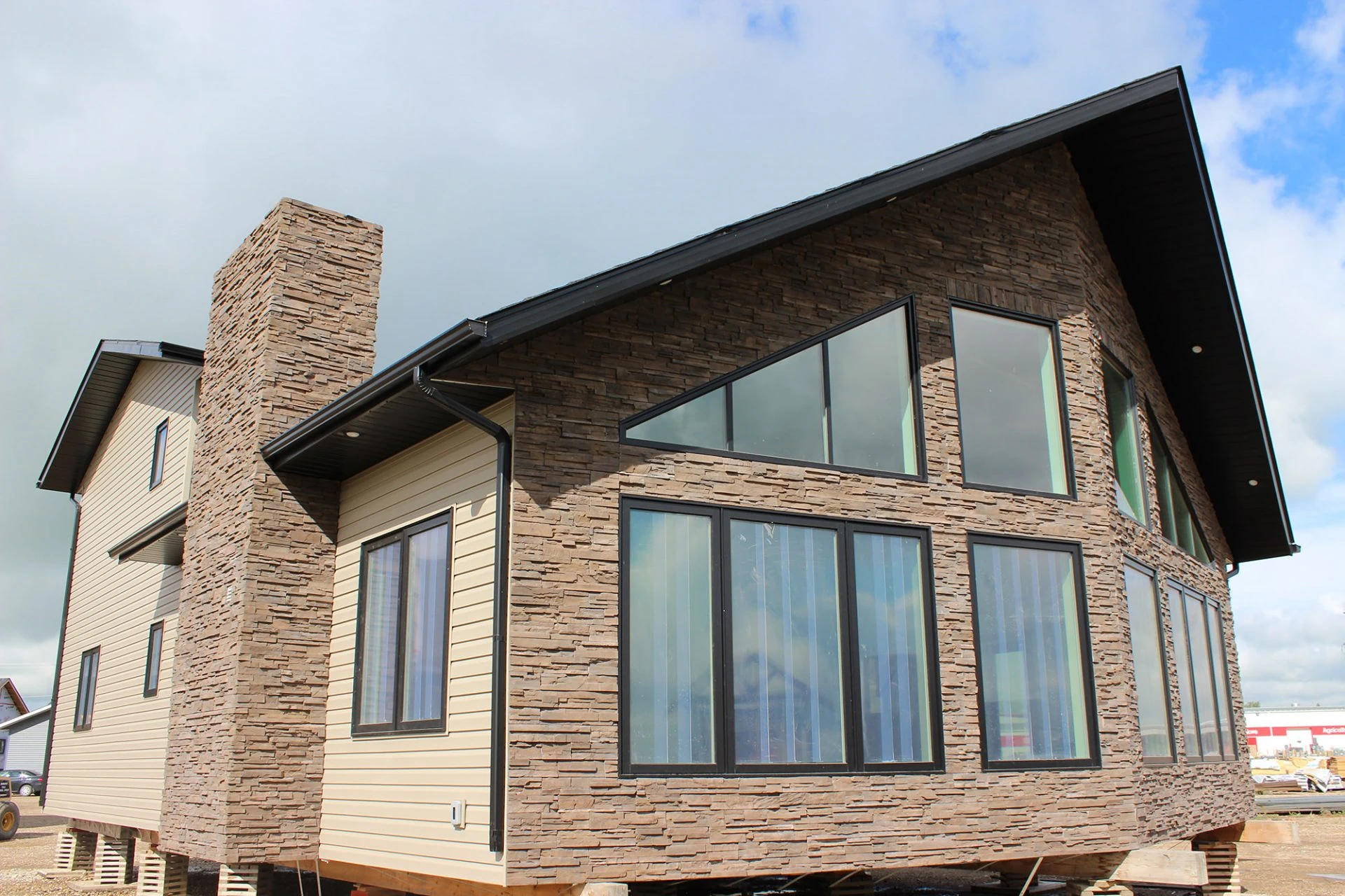 PETERSON - Zak's Building